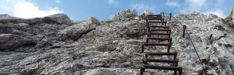Building a Bond Ladder with Individual Bonds and ETFs